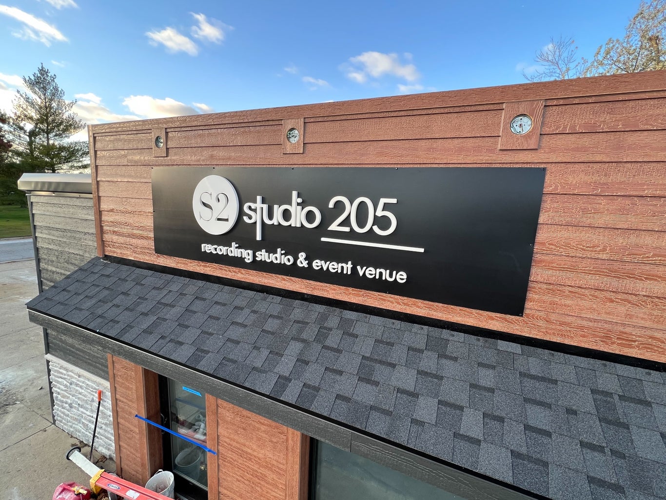 Signarama | Signs | Banners | Vehicle Signs | Building Signs