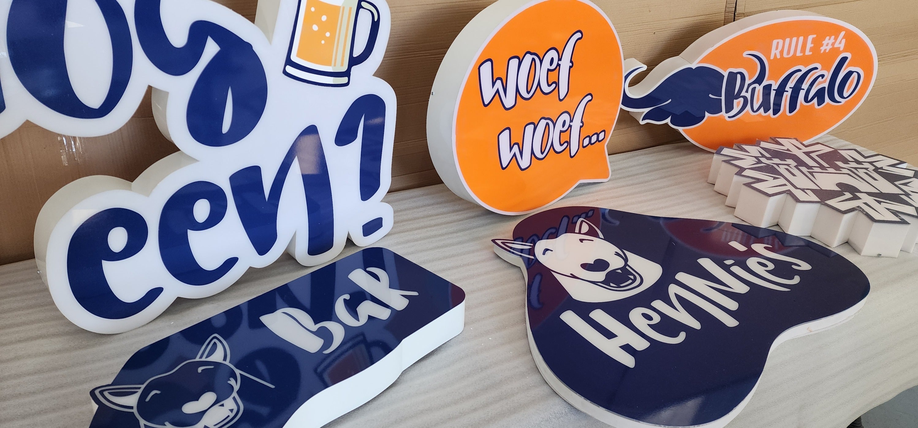 Signage work done for Hennies