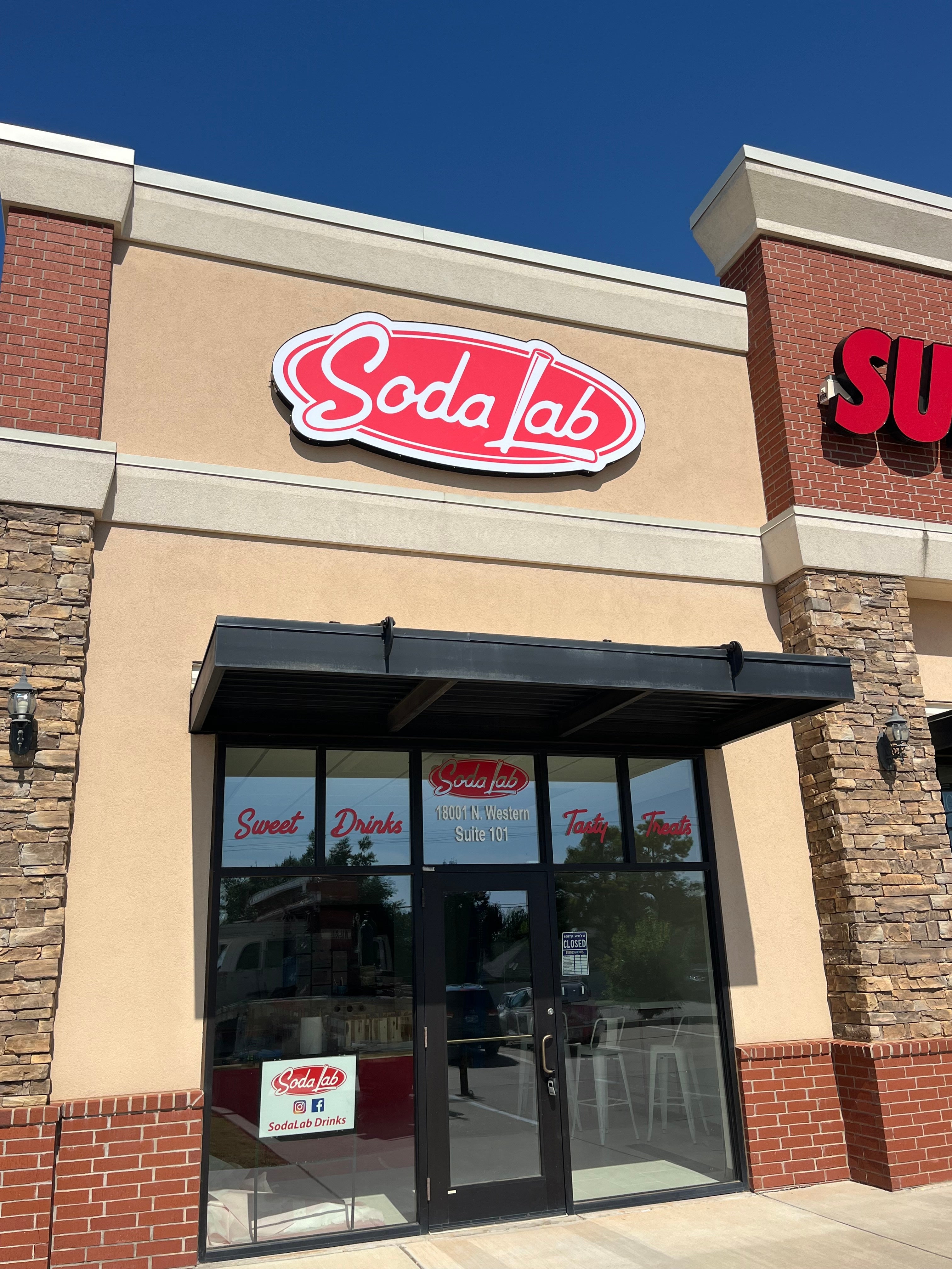 Custom Signs Houston Midwest | Banners, Vehicle Wraps & Business ...