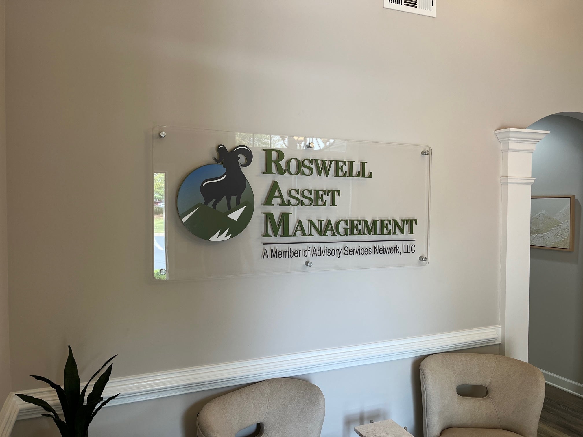 Signs Near Me: Find the Best Local Sign Company for Your Business