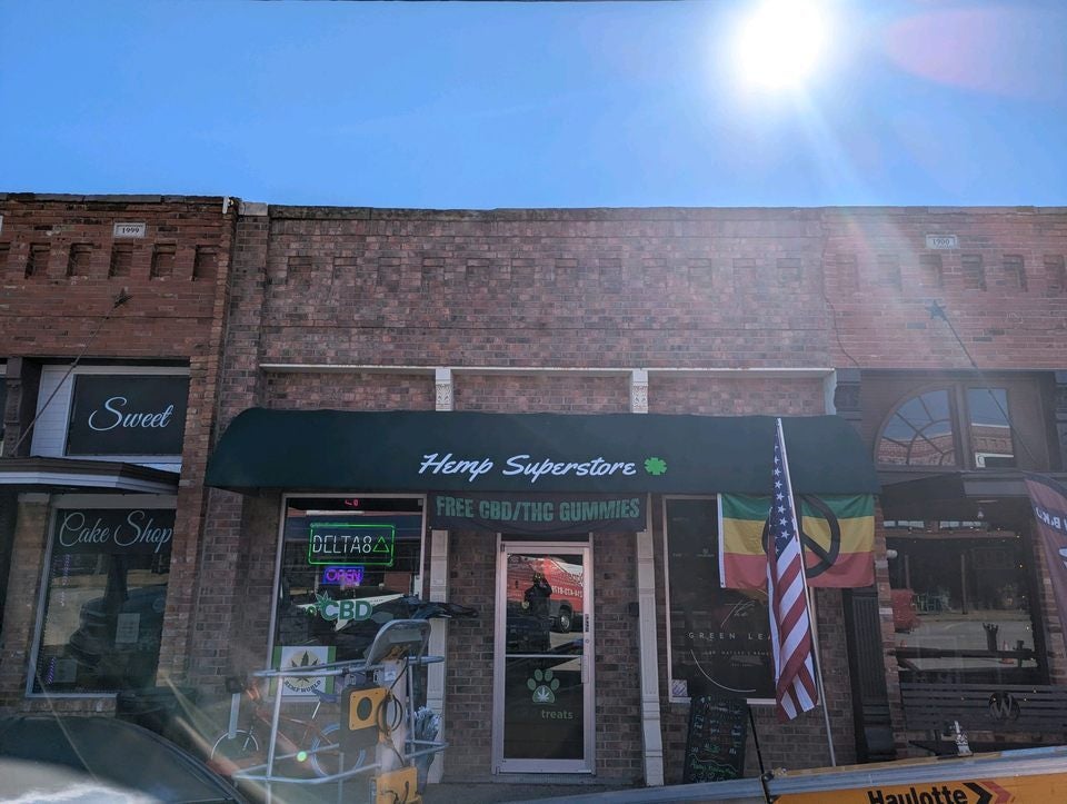 Showcasing The Green Leaf: A Signage Project that Blends Impact and ...