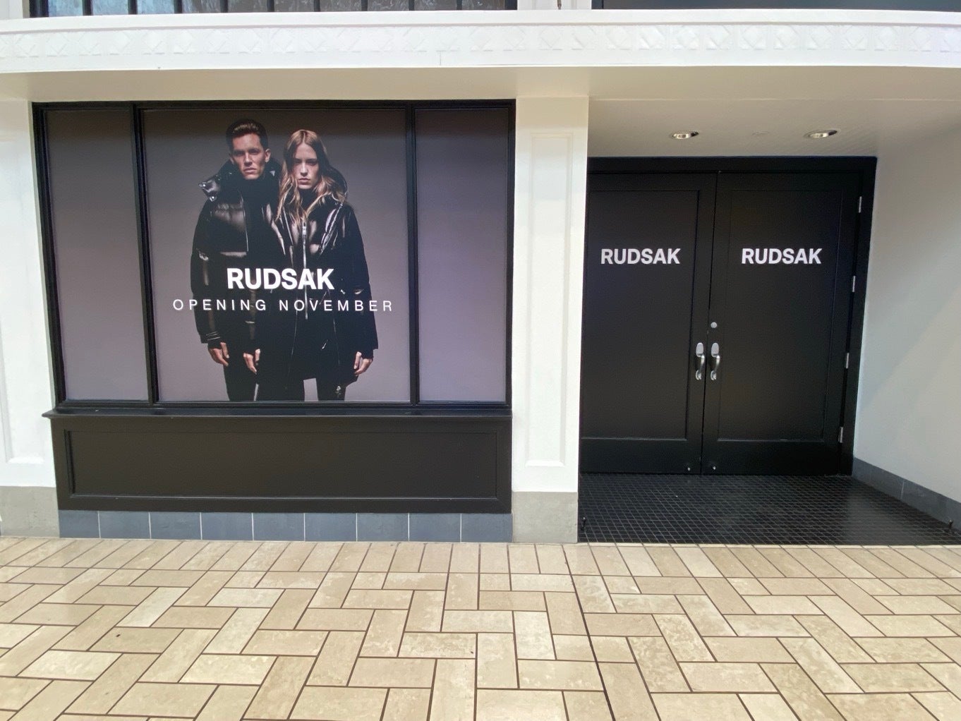 Window and Wall Graphics for Rudsak’s Holiday Pop-Up in Tysons Corner ...