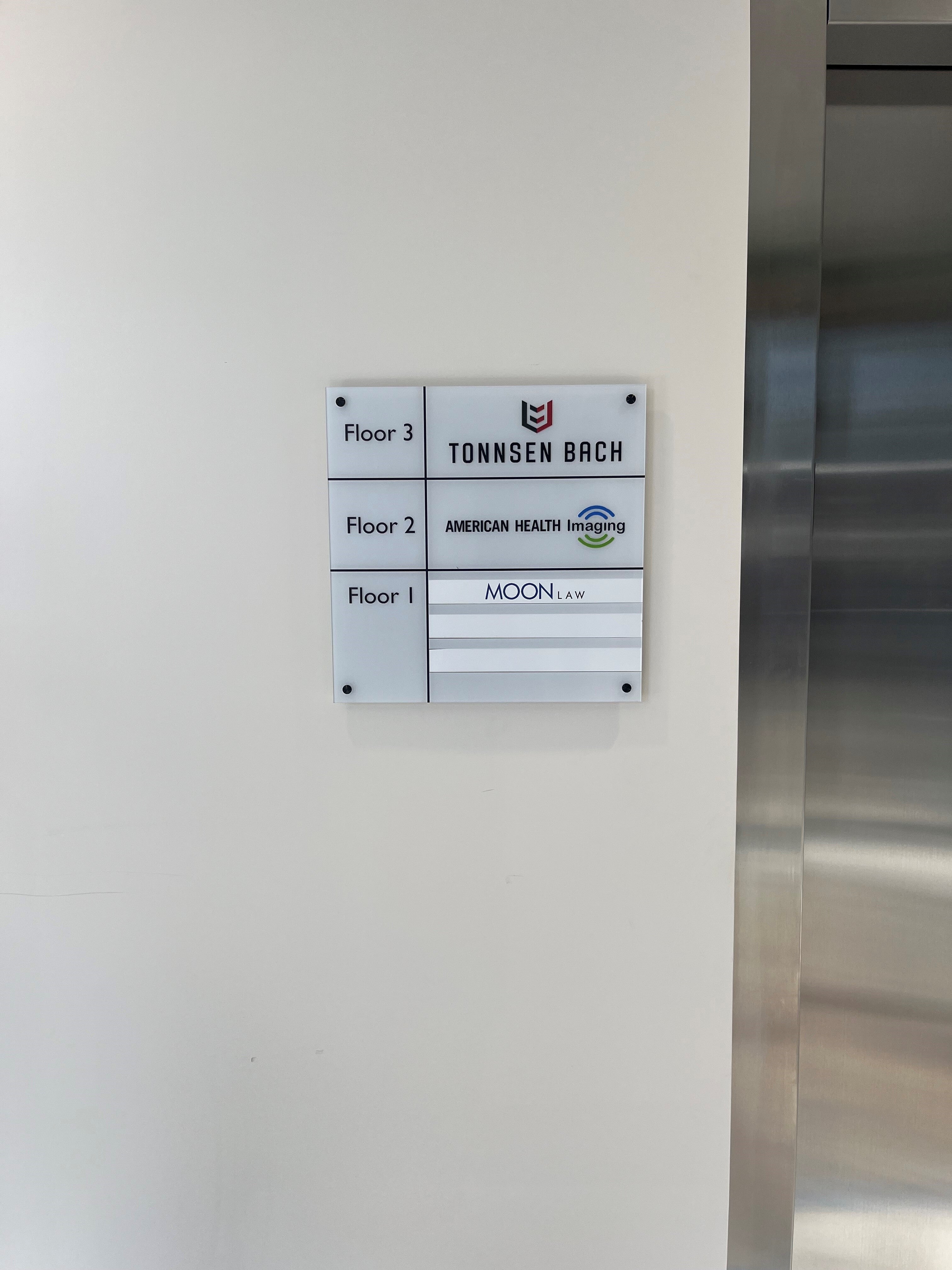 Custom Elevator Wayfinding