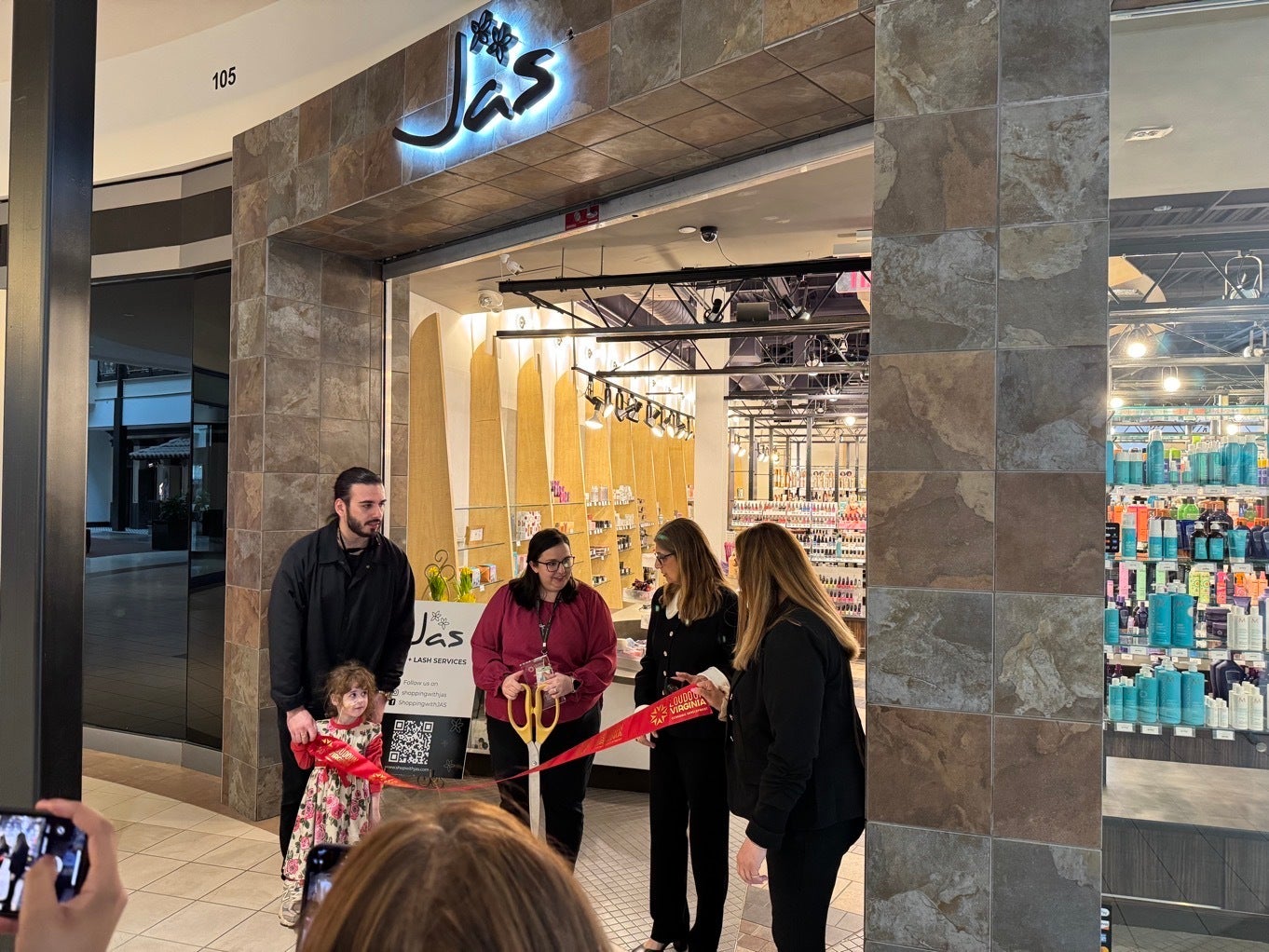 Ribbon Cutting Ready for Shopping with Jas at Dulles Mall!