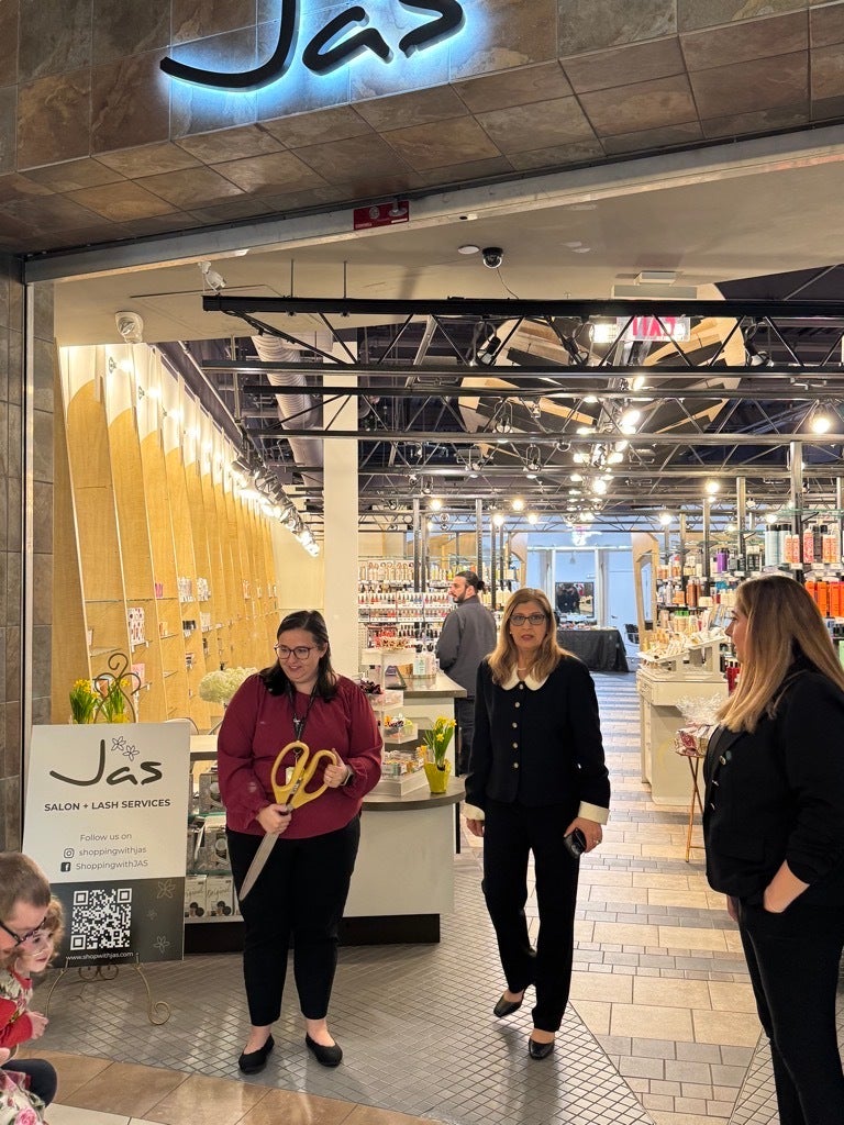 Ribbon Cutting Ready for Shopping with Jas at Dulles Mall!