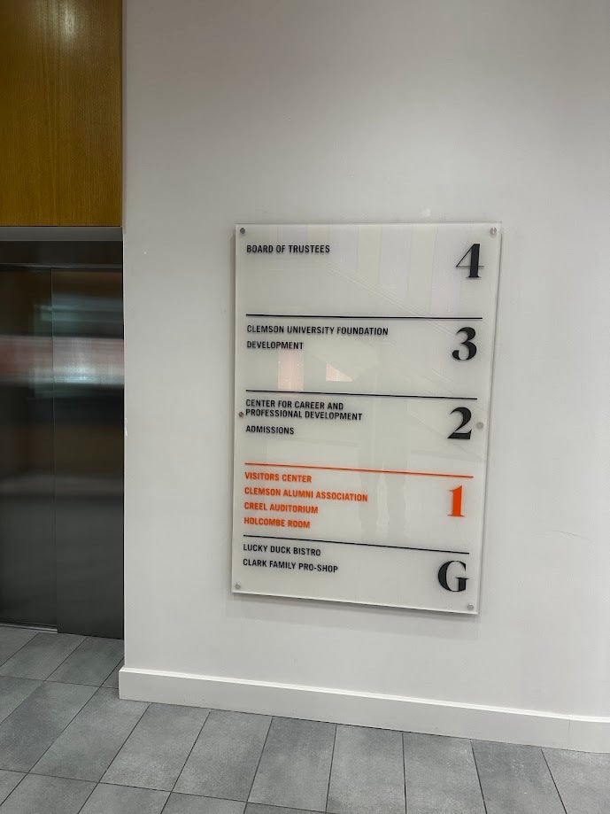 Custom Elevator Wayfinding