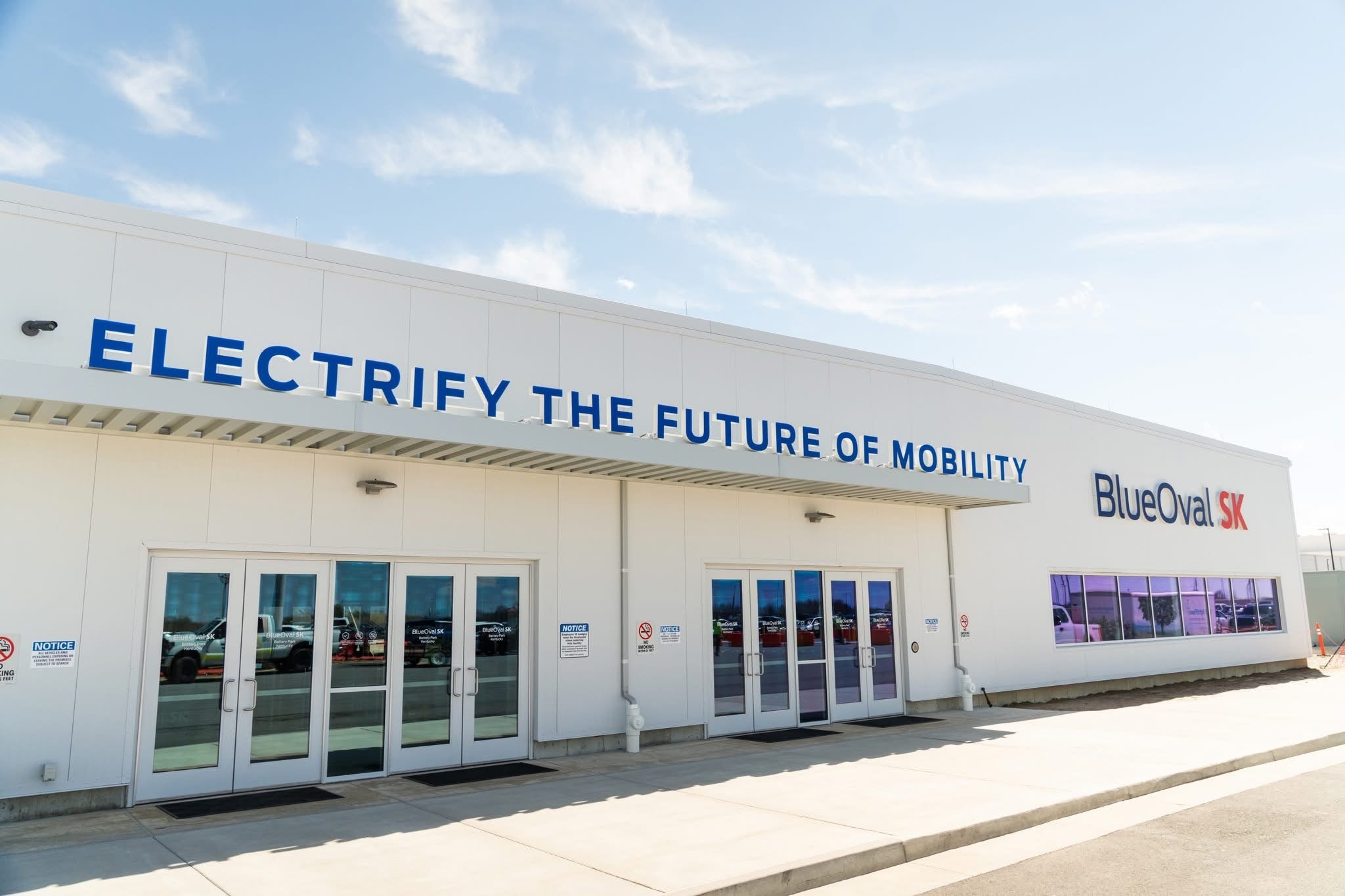 Now Hiring: Lead Sign Installer!