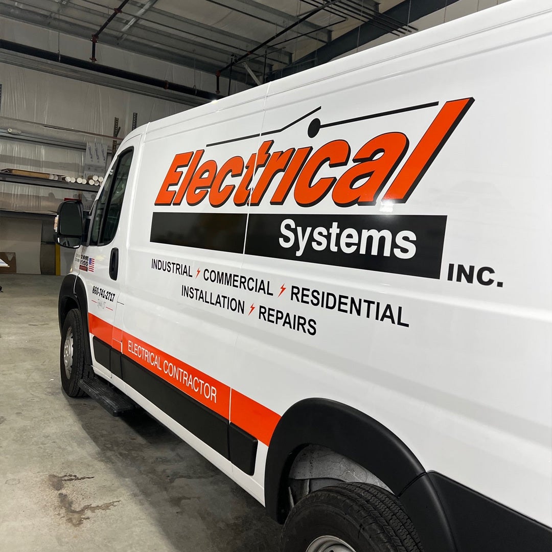 Why Vehicle Fleet Lettering Is One of the Best Ways to Advertise Locally
