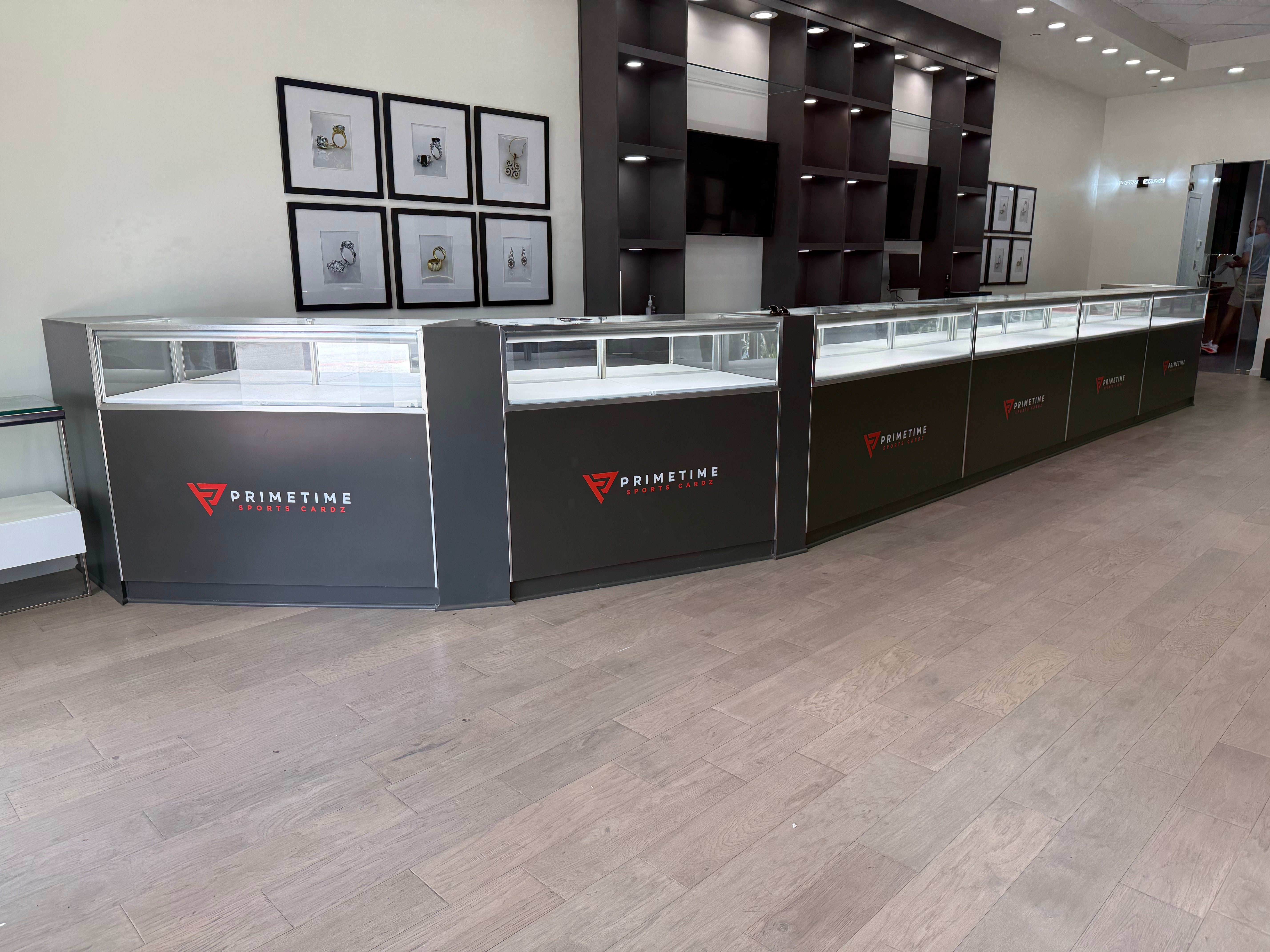 Have you checked out the NEW sports card shop, Primetime Sports Cardz?