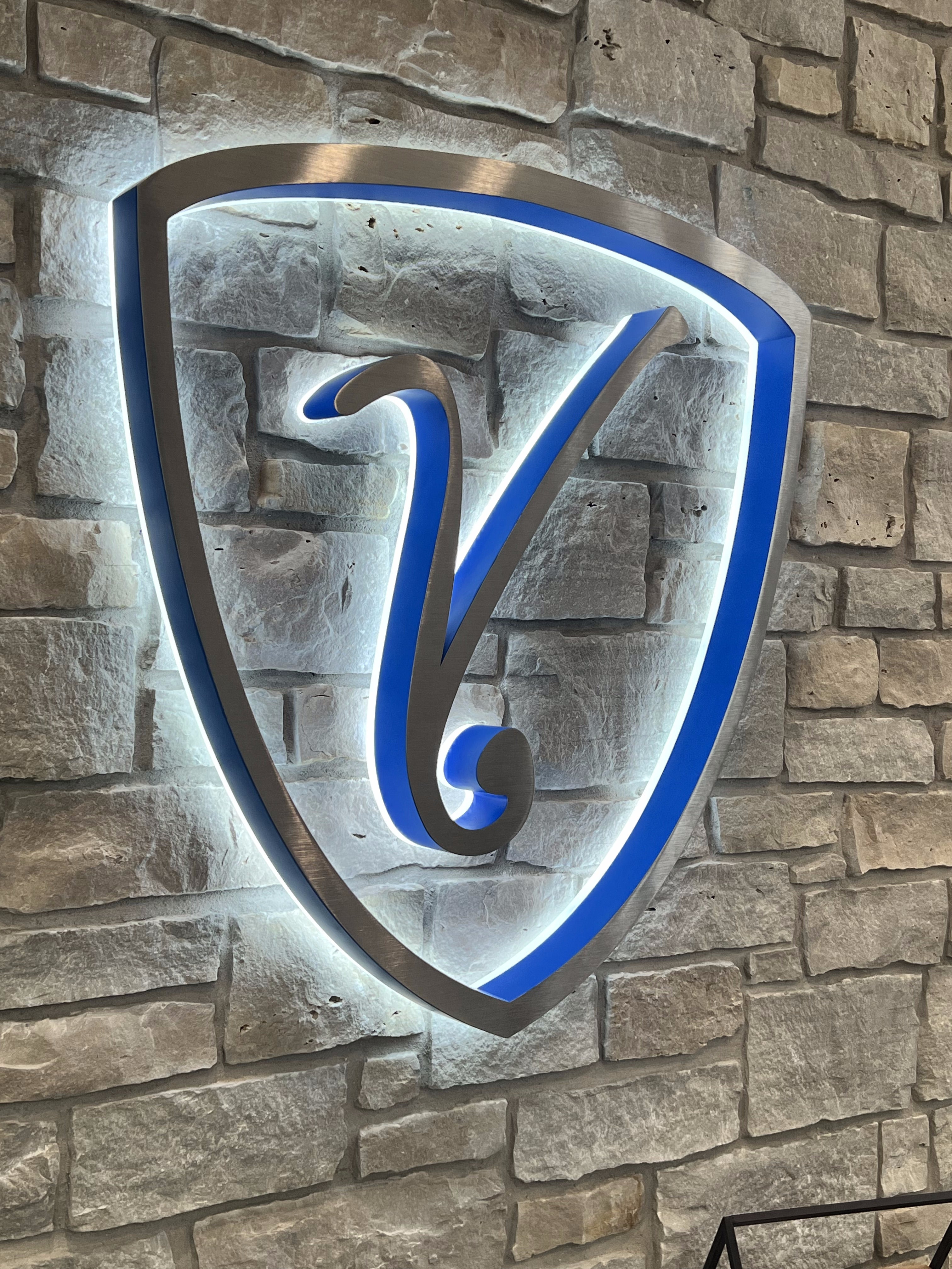 How Interior Signage Shapes the Customer Experience
