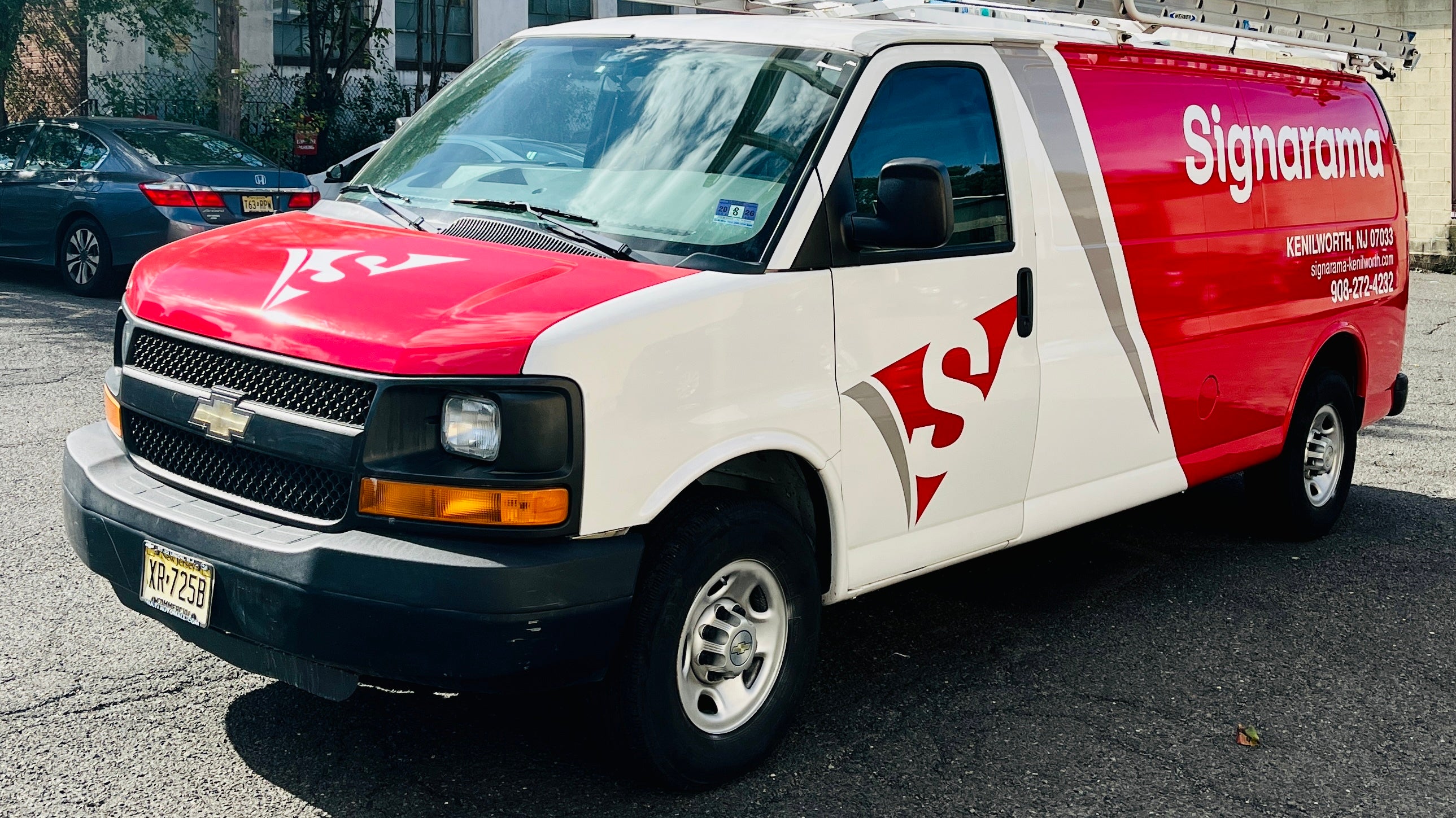 Van Graphics That You Can Wrap Your Head Around