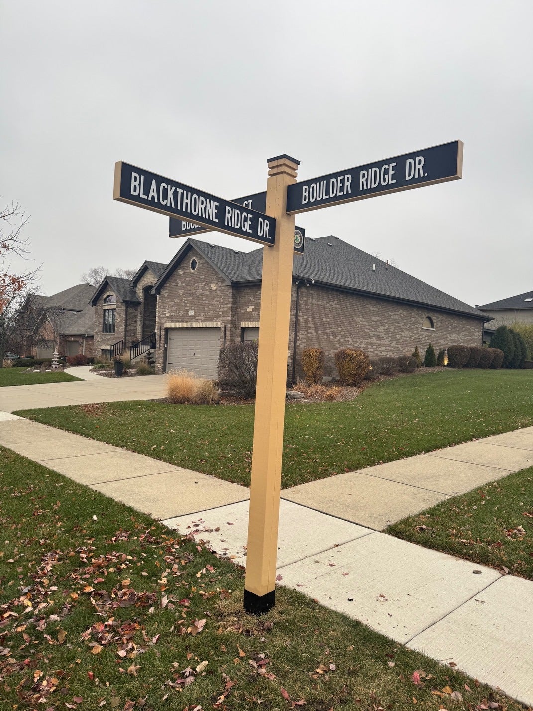 Upgrading HOA Street Signs with Routed Premium Signage