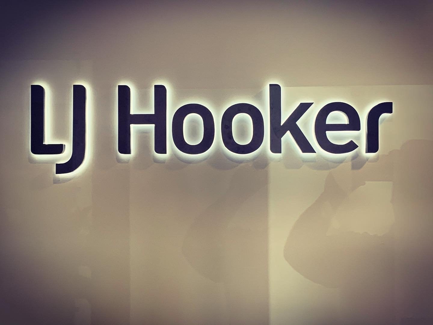 LJ Hooker