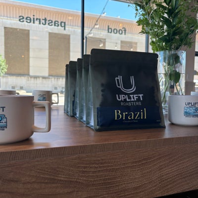 Custom Branded Mugs Help UPLIFT Coffee Make an Impression on Mass Street