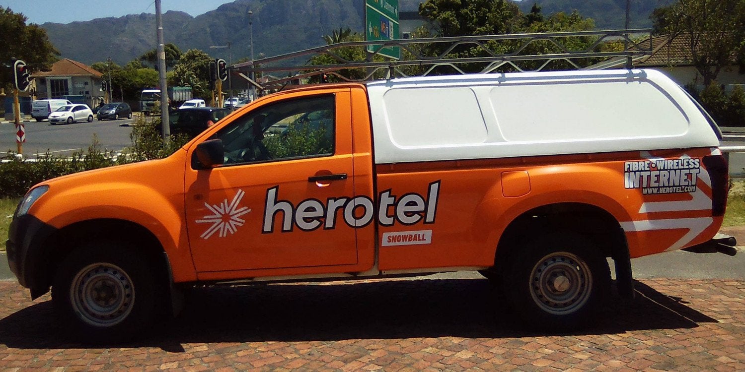 National and Corporate Accounts Managed By - Signarama