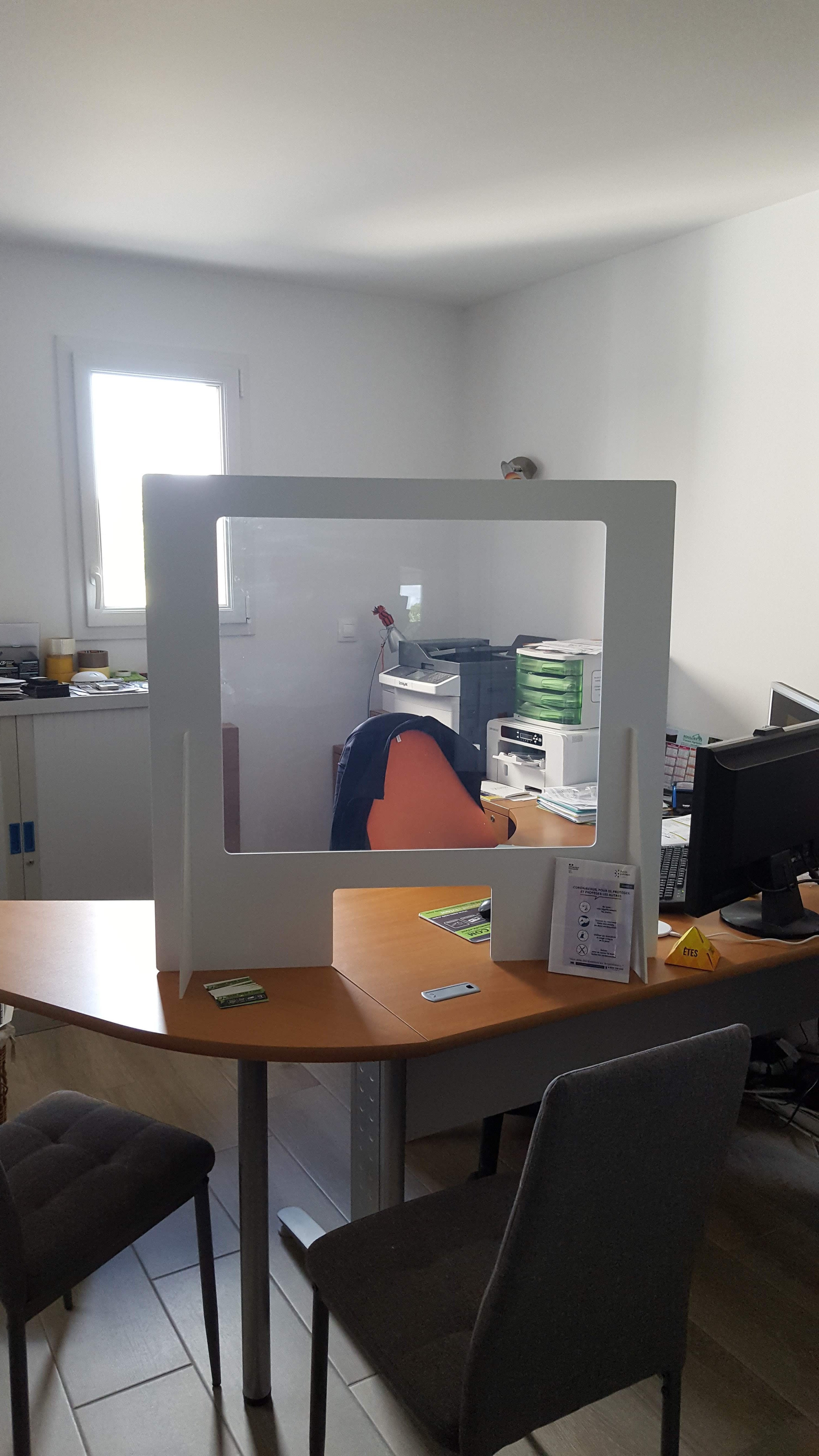 Mise en place de protections plexi