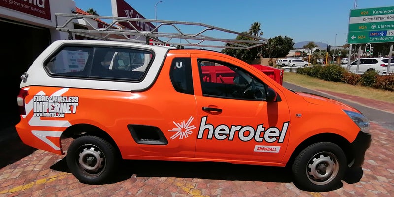 National and Corporate Accounts Managed By - Signarama