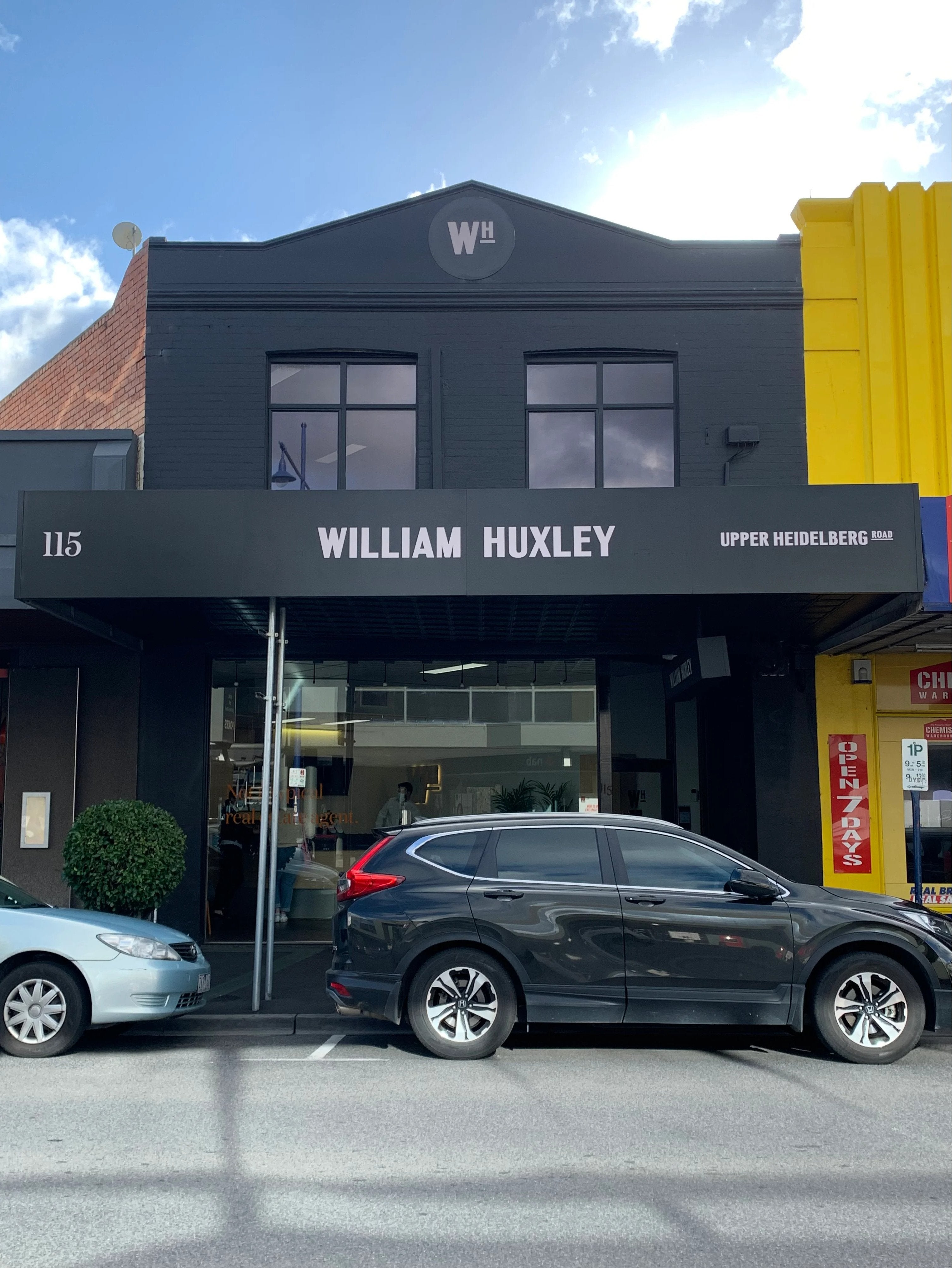 Building Signage & Lightbox - William Huxley - Ivanhoe.