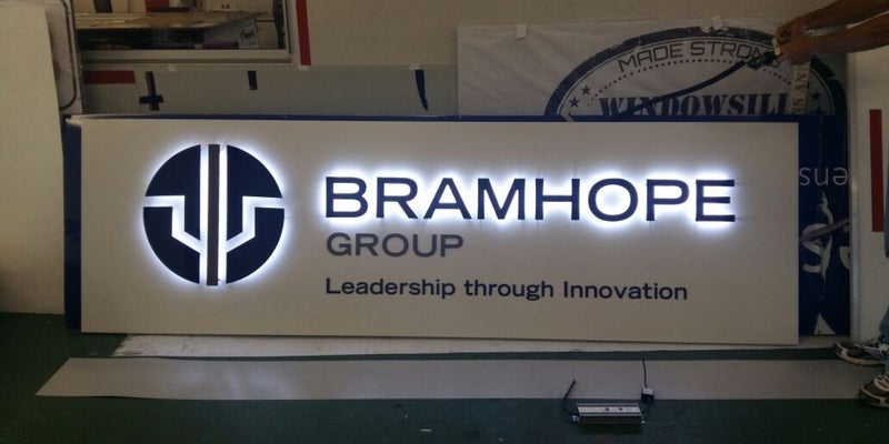 Choose illuminated signs for an added touch | Signarama