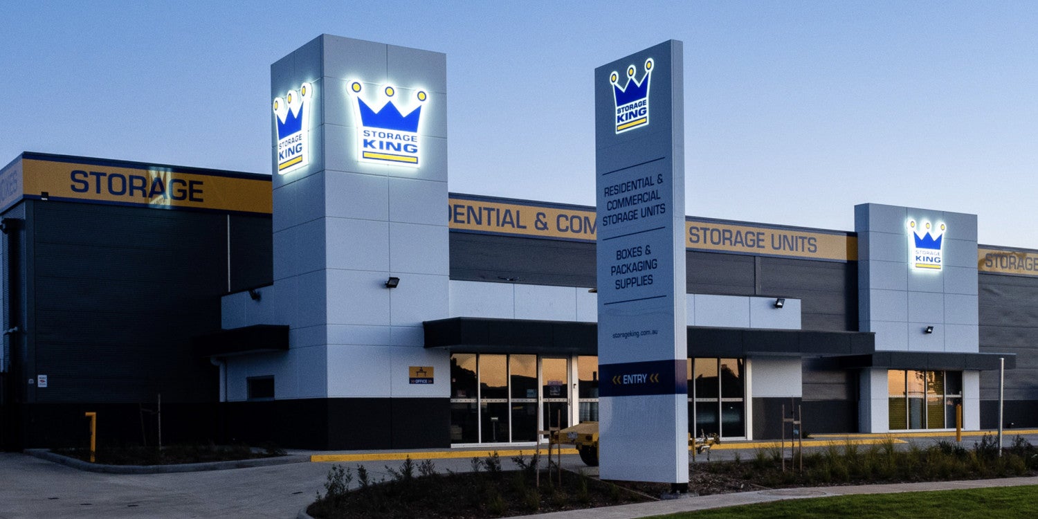 Outdoor Illuminated & Backlit Signs | Signarama