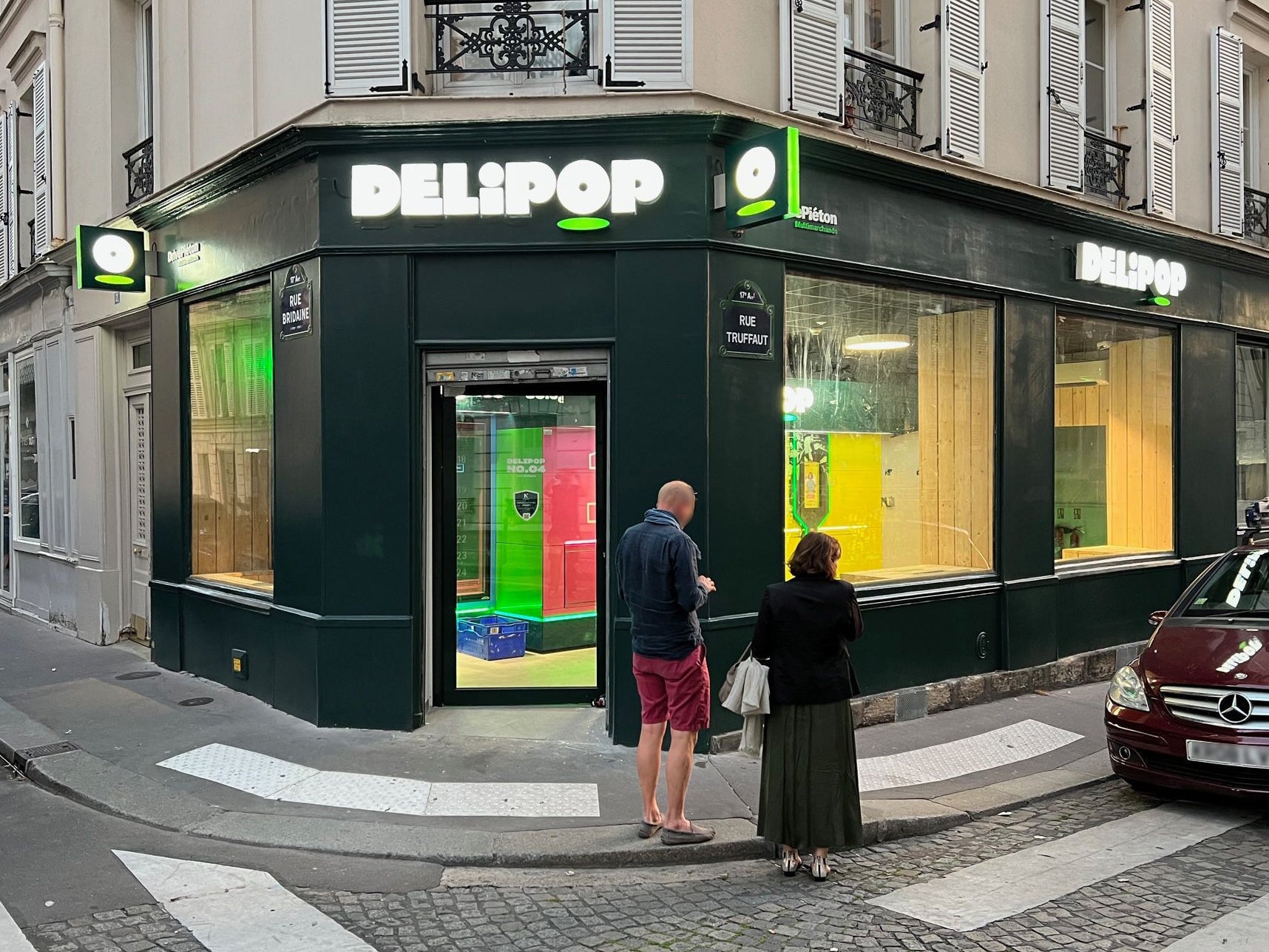 Réalisation d'enseignes lumineuses LED pour Delipop