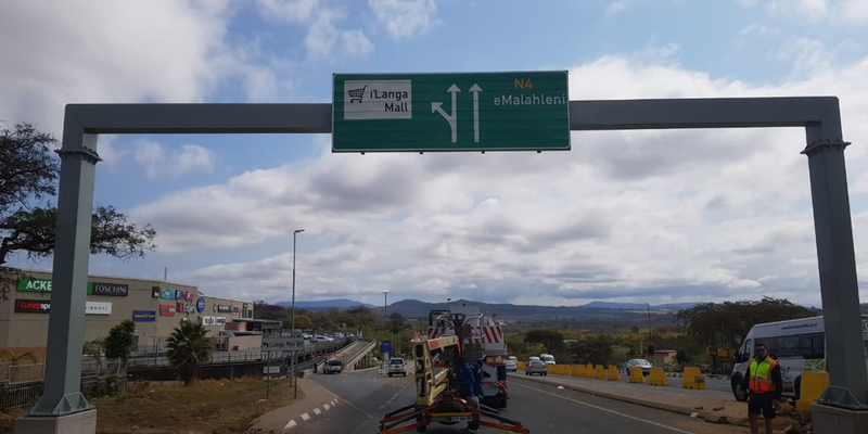 Quality road signage made to SA standards | Signarama