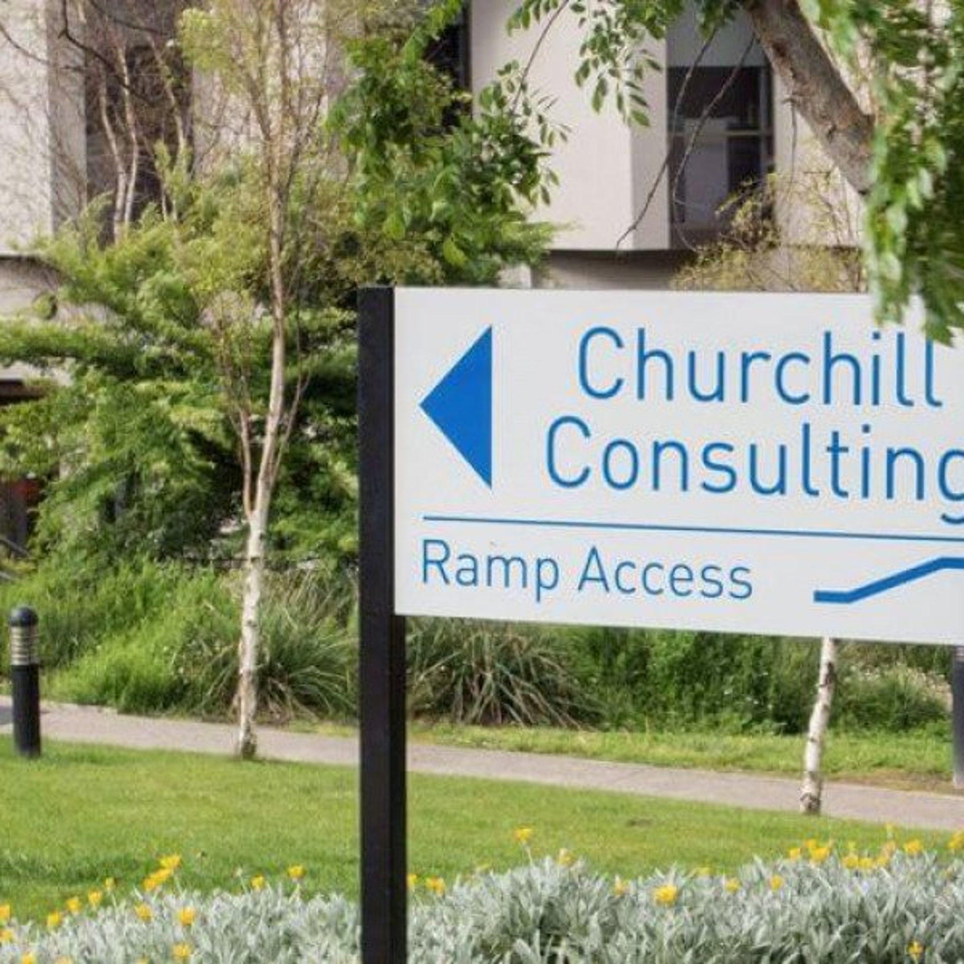 Outdoor signs suited for businesses in all industries - Signarama