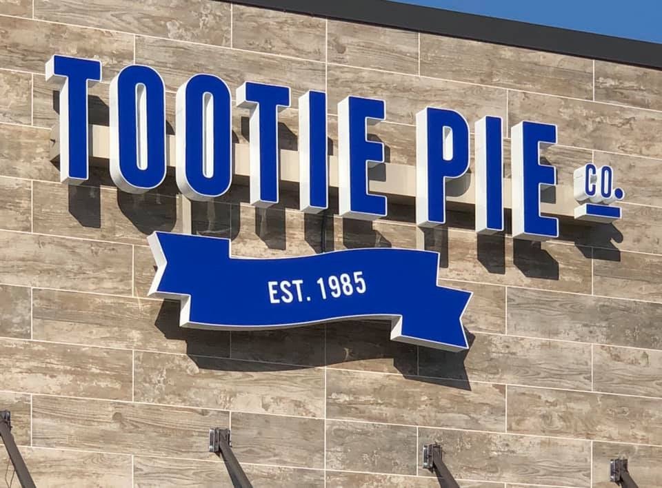 Channel Letters vs. Cabinet Signs: Which Is Right for Your Business?