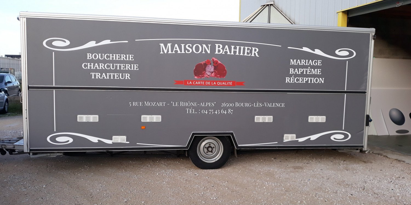 Lettrage camion - Publicité sur Camion | Signarama.fr