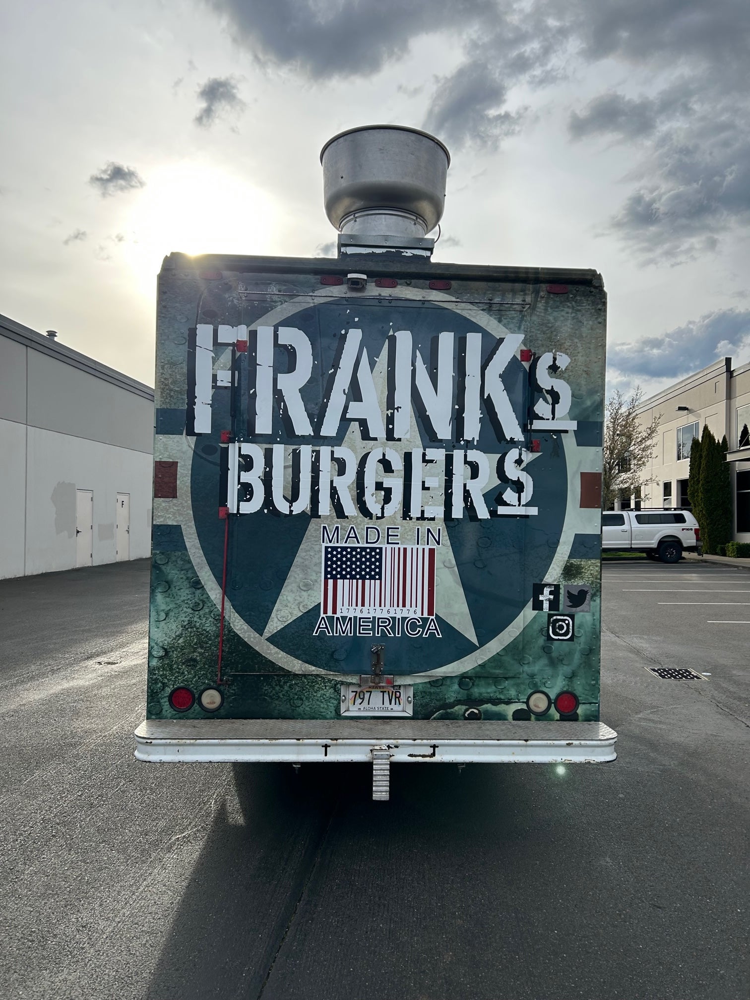 Franks Burgers - Great Look and Great Food