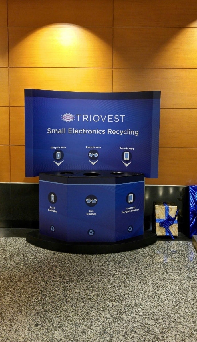 Stand Out from the Crowd: How Trade Show Signs Can Help Businesses Make ...